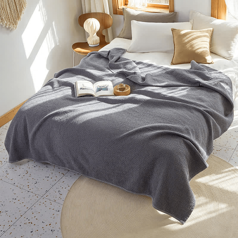 Solid Grid Print Cotton Reversible Quilt – ownkoti